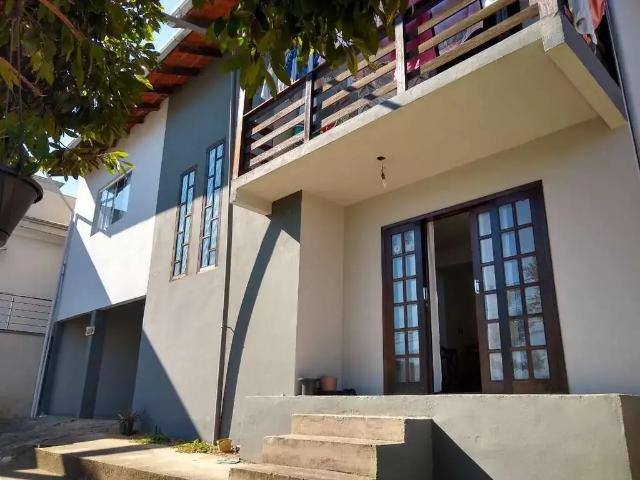 Casa / Sobrado para Venda em Jaraguá do Sul/SC São Luís 5 Quartos