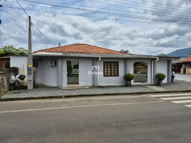 Casa / Sobrado para Venda em Jaraguá do Sul/SC Santa Luzia
