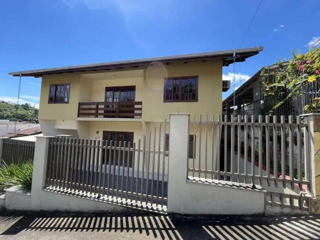 Casa / Sobrado para Venda em Jaraguá do Sul/SC Tifa Martins 4 Quartos