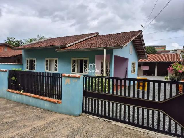 Casa / Sobrado para Venda em Jaraguá do Sul/SC Tifa Martins 3 Quartos