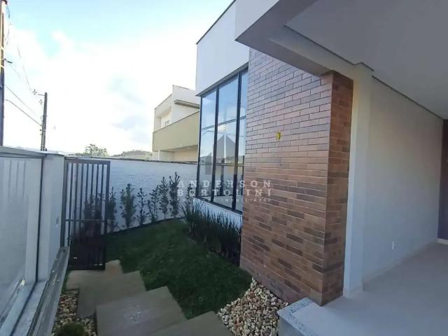 Casa / Sobrado para Venda em Jaraguá do Sul/SC Três Rios do Norte 4 Quartos