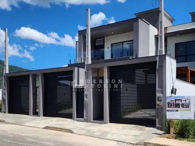Casa / Sobrado para Venda em Jaraguá do Sul/SC Três Rios do Norte 2 Quartos