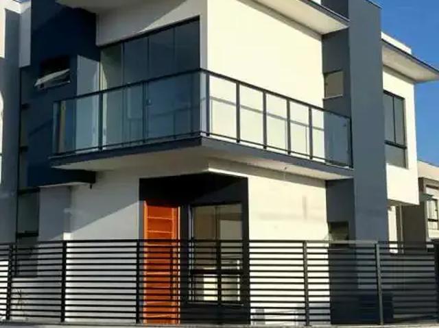 Casa / Sobrado para Venda em Jaraguá do Sul/SC Três Rios do Norte 3 Quartos