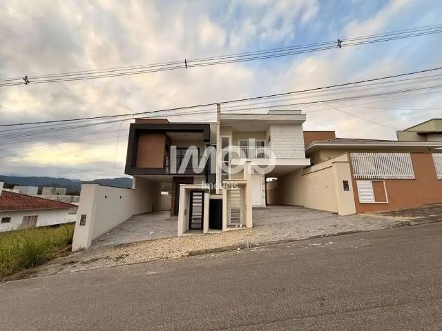 Casa / Sobrado para Venda em Jaraguá do Sul/SC Três Rios do Norte 3 Quartos