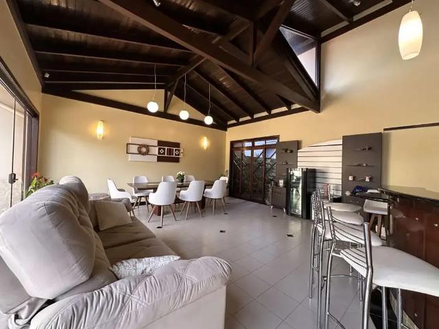 Casa / Sobrado para Venda em Jaraguá do Sul/SC Vila Nova 6 Quartos