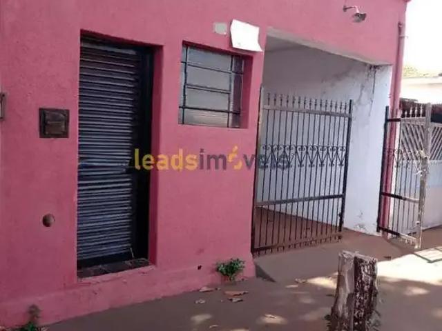 Casa / Sobrado para Venda em Jardinópolis/SP Centro 3 Quartos
