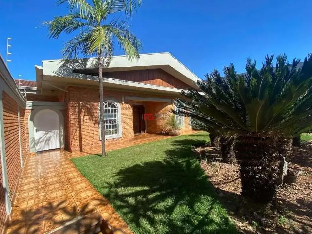 Casa / Sobrado para Venda em Jardinópolis/SP Centro 4 Quartos