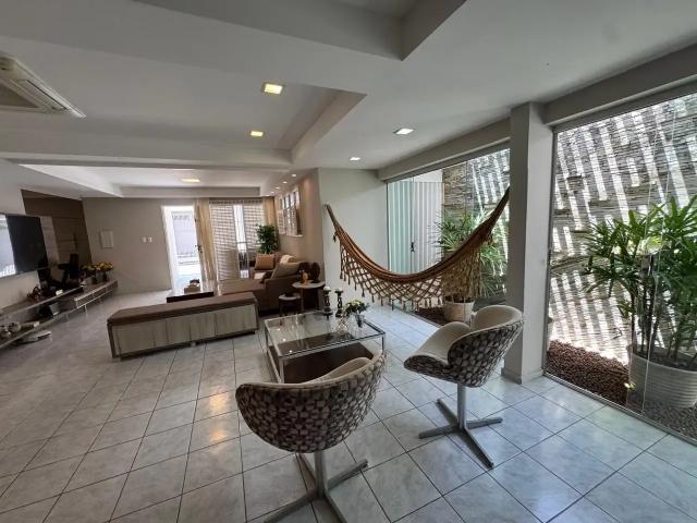 Casa / Sobrado para Venda em João Pessoa/PB Manaíra