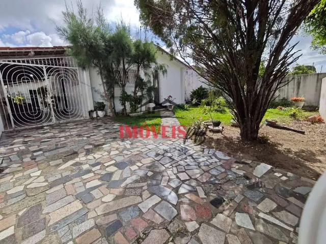Casa / Sobrado para Venda em João Pessoa/PB Bancários 4 Quartos