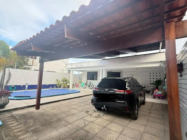 Casa / Sobrado para Venda em João Pessoa/PB Bessa 4 Quartos