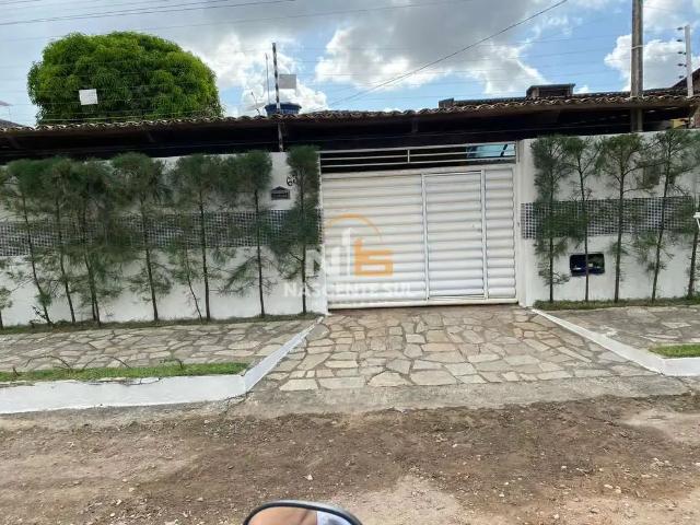 Casa / Sobrado para Venda em João Pessoa/PB Ernesto Geisel 3 Quartos