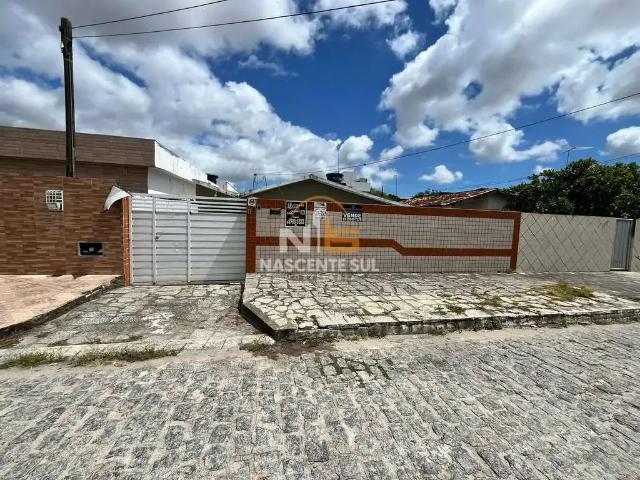 Casa / Sobrado para Venda em João Pessoa/PB Ernesto Geisel 3 Quartos