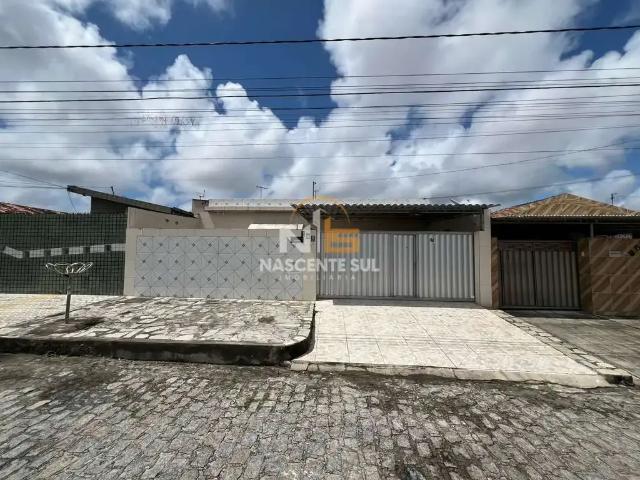 Casa / Sobrado para Venda em João Pessoa/PB Ernesto Geisel 4 Quartos
