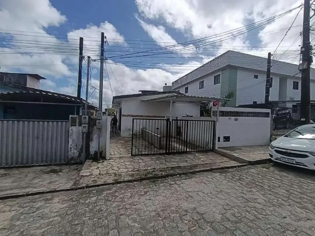 Casa / Sobrado para Venda em João Pessoa/PB Funcionários 2 Quartos