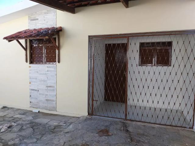 Casa / Sobrado para Venda em João Pessoa/PB Funcionários 2 Quartos