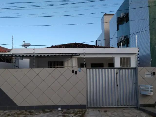 Casa / Sobrado para Venda em João Pessoa/PB José Américo de Almeida 3 Quartos