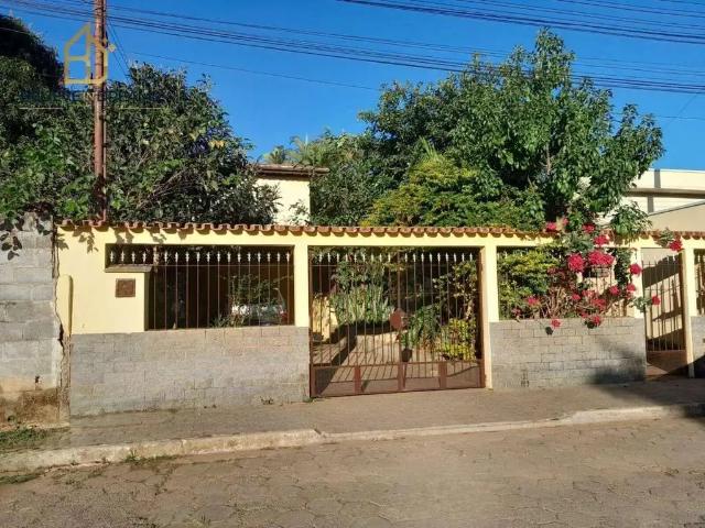 Casa / Sobrado para Venda em Joanópolis/SP Centro 2 Quartos