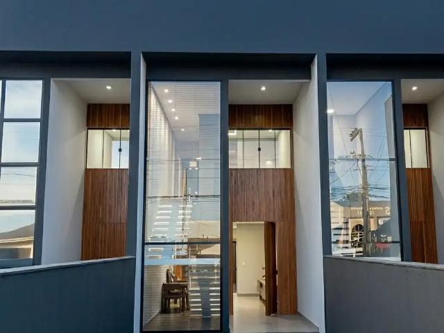Casa / Sobrado para Venda em Joinville/SC Ulysses Guimarães 2 Quartos