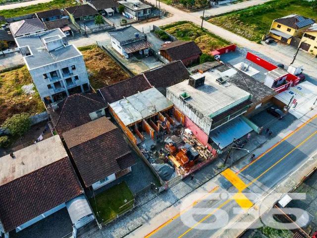 Casa / Sobrado para Venda em Joinville/SC Ulysses Guimarães 2 Quartos