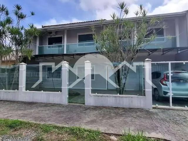 Casa / Sobrado para Venda em Joinville/SC Ulysses Guimarães 3 Quartos