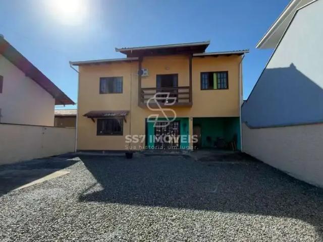 Casa / Sobrado para Venda em Joinville/SC Vila Nova 3 Quartos