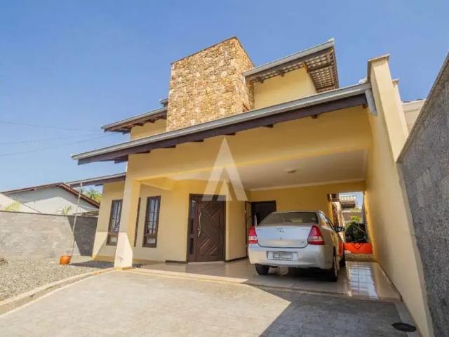 Casa / Sobrado para Venda em Joinville/SC Vila Nova 3 Quartos