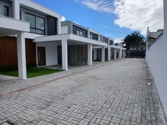 Casa / Sobrado para Venda em Joinville/SC Vila Nova 3 Quartos