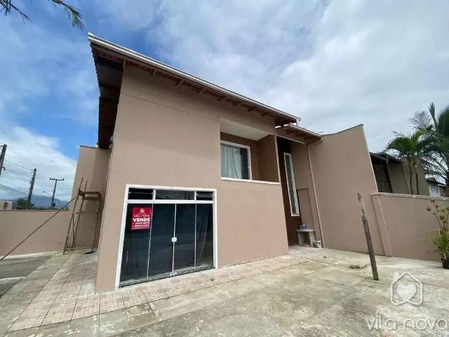 Casa / Sobrado para Venda em Joinville/SC Vila Nova 3 Quartos
