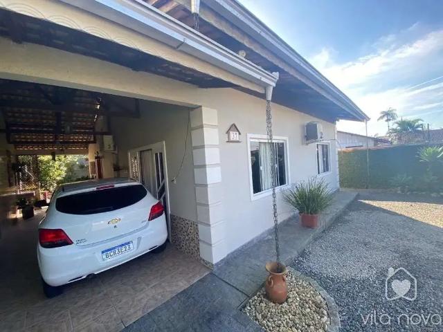 Casa / Sobrado para Venda em Joinville/SC Vila Nova 3 Quartos