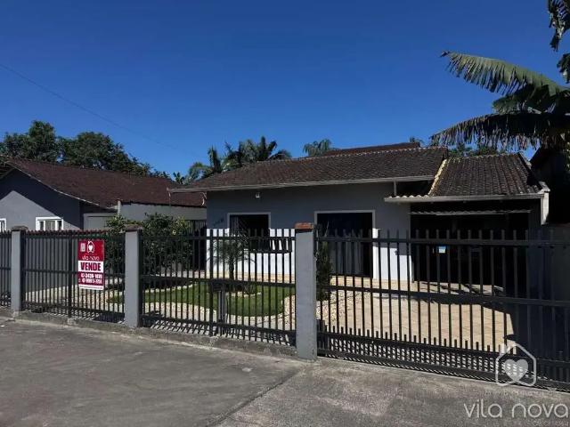 Casa / Sobrado para Venda em Joinville/SC Vila Nova 3 Quartos