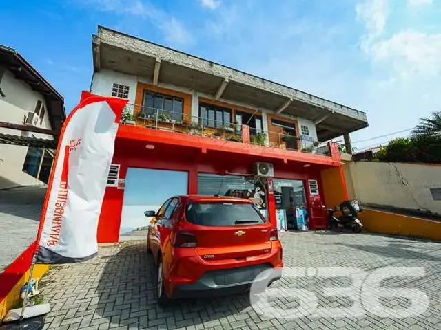 Casa / Sobrado para Venda em Joinville/SC Vila Nova 3 Quartos