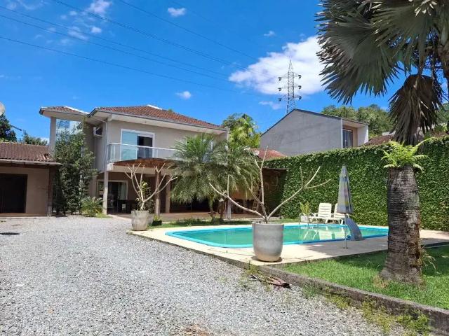 Casa / Sobrado para Venda em Joinville/SC Vila Nova 3 Quartos