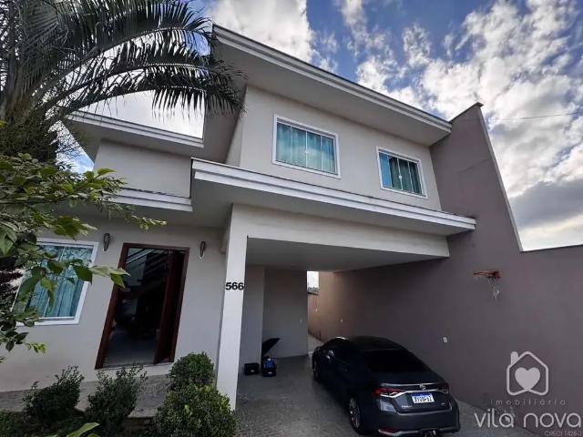 Casa / Sobrado para Venda em Joinville/SC Vila Nova 3 Quartos