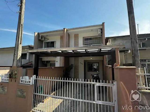 Casa / Sobrado para Venda em Joinville/SC Vila Nova 2 Quartos