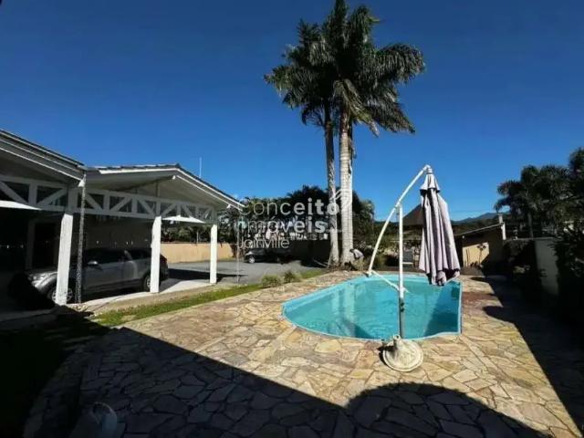Casa / Sobrado para Venda em Joinville/SC Vila Nova 4 Quartos
