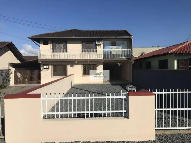 Casa / Sobrado para Venda em Joinville/SC Vila Nova 4 Quartos