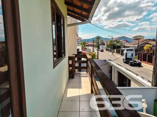 Casa / Sobrado para Venda em Joinville/SC Adhemar Garcia 5 Quartos