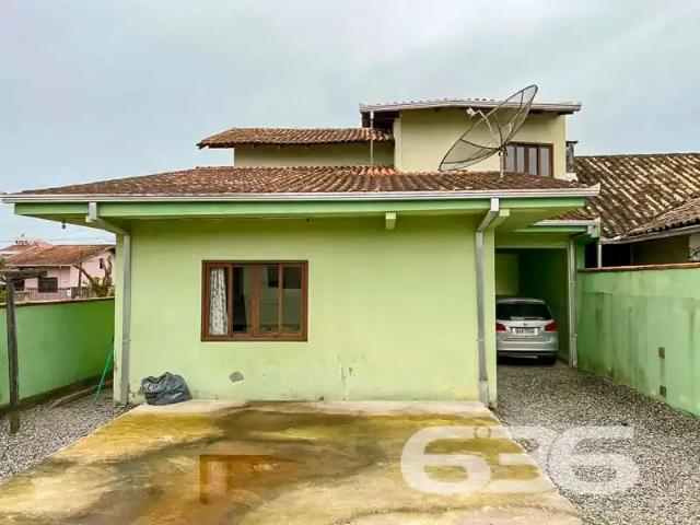 Casa / Sobrado para Venda em Joinville/SC Adhemar Garcia 5 Quartos
