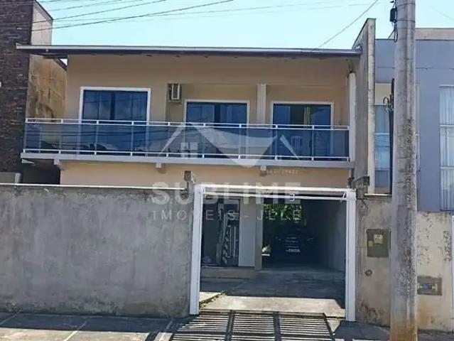 Casa / Sobrado para Venda em Joinville/SC Adhemar Garcia 6 Quartos