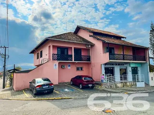 Casa / Sobrado para Venda em Joinville/SC Adhemar Garcia 9 Quartos