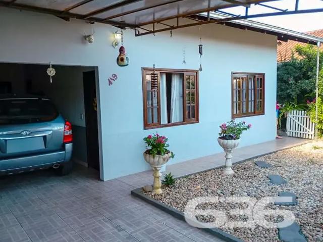 Casa / Sobrado para Venda em Joinville/SC Adhemar Garcia 3 Quartos