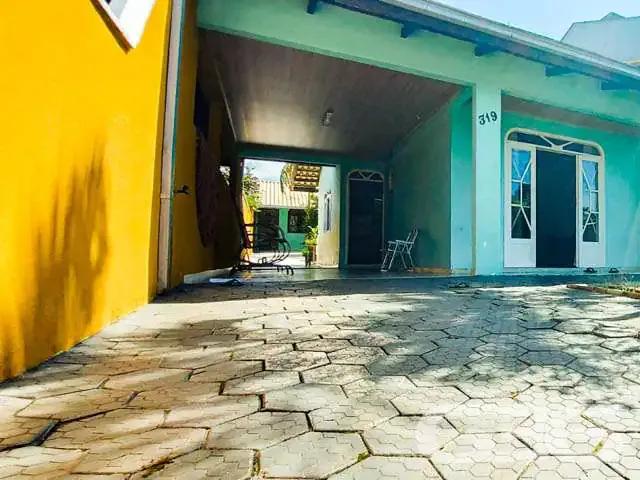 Casa / Sobrado para Venda em Joinville/SC Adhemar Garcia 3 Quartos