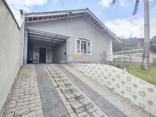 Casa / Sobrado para Venda em Joinville/SC Adhemar Garcia 3 Quartos