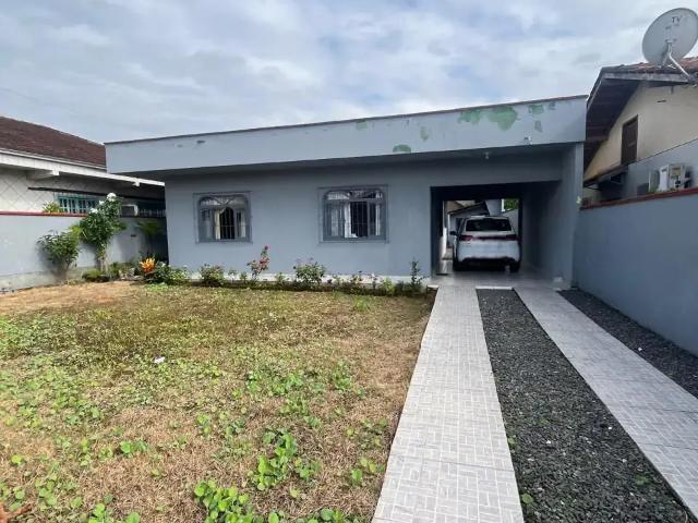 Casa / Sobrado para Venda em Joinville/SC Adhemar Garcia 3 Quartos