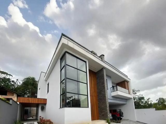 Casa / Sobrado para Venda em Joinville/SC América