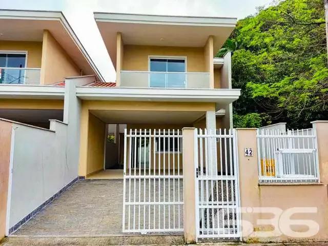 Casa / Sobrado para Venda em Joinville/SC América 3 Quartos