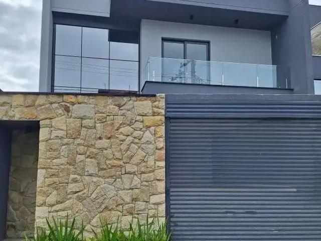Casa / Sobrado para Venda em Joinville/SC América 3 Quartos