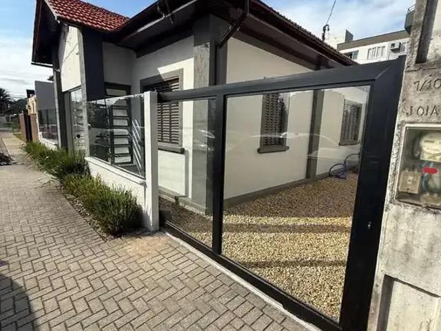 Casa / Sobrado para Venda em Joinville/SC América 3 Quartos