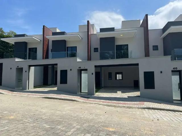Casa / Sobrado para Venda em Joinville/SC América 3 Quartos