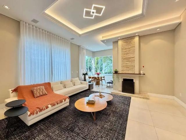 Casa / Sobrado para Venda em Joinville/SC América 4 Quartos